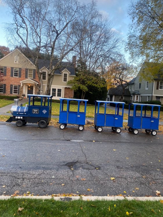 Trackless Train - Draya's Bounce House Warren MI